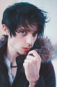Emo vs Goth: Exploring the Differences Between Emo and Goth Subcultures ...